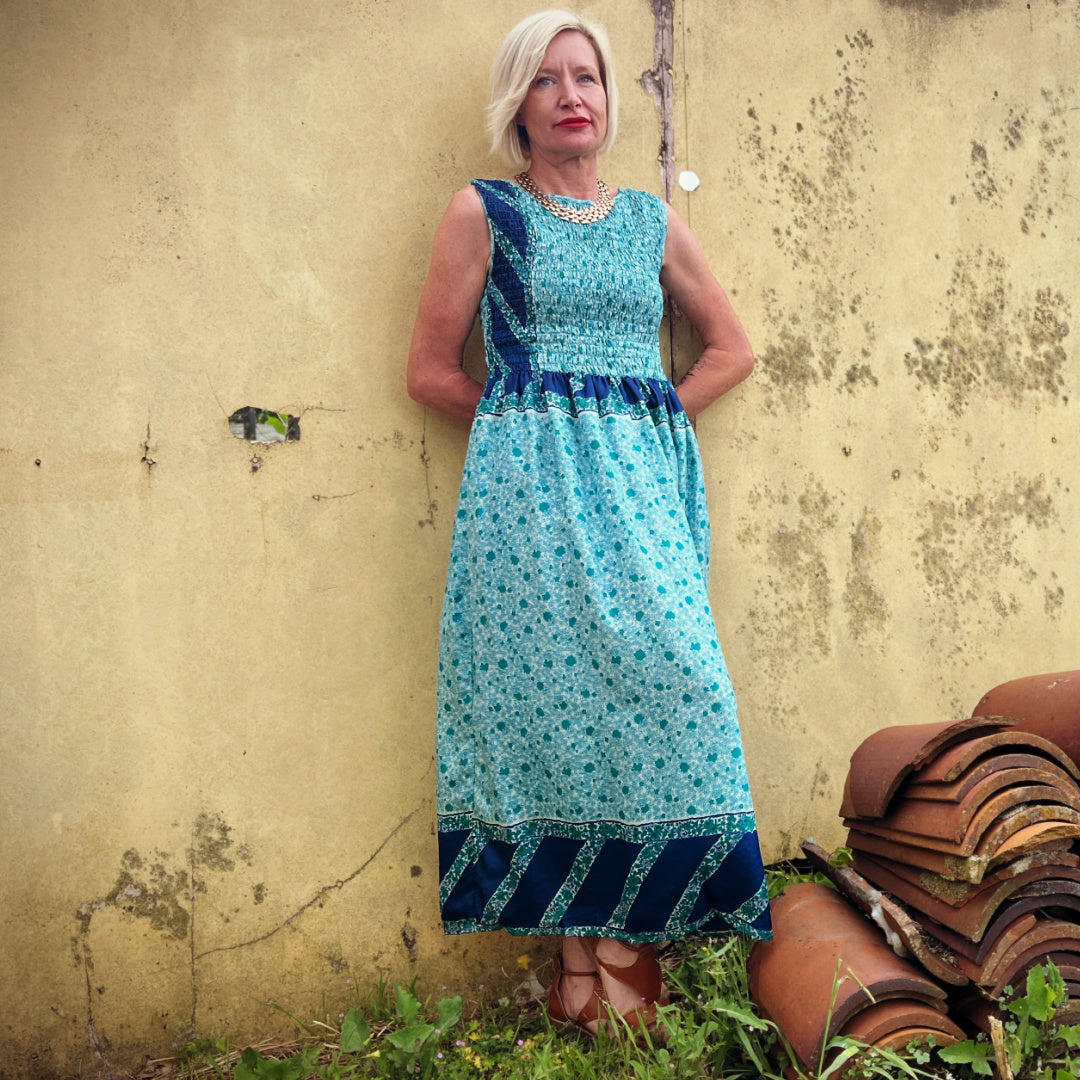 POPPY DRESSES 14-16, US 10-12 – Amy & Ella